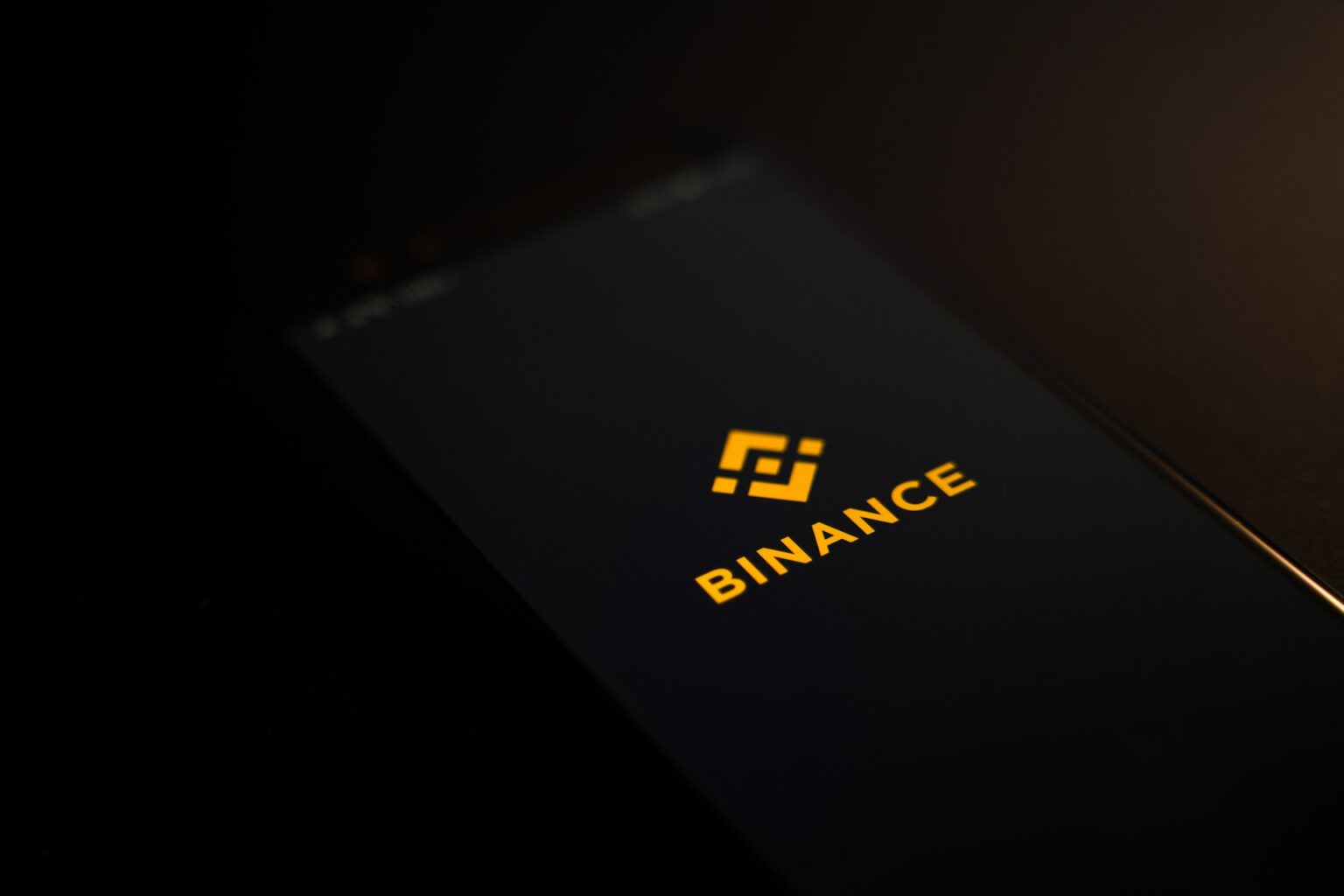 Errores más comunes que llevan al bloqueo de cuenta de Binance - El Financiero